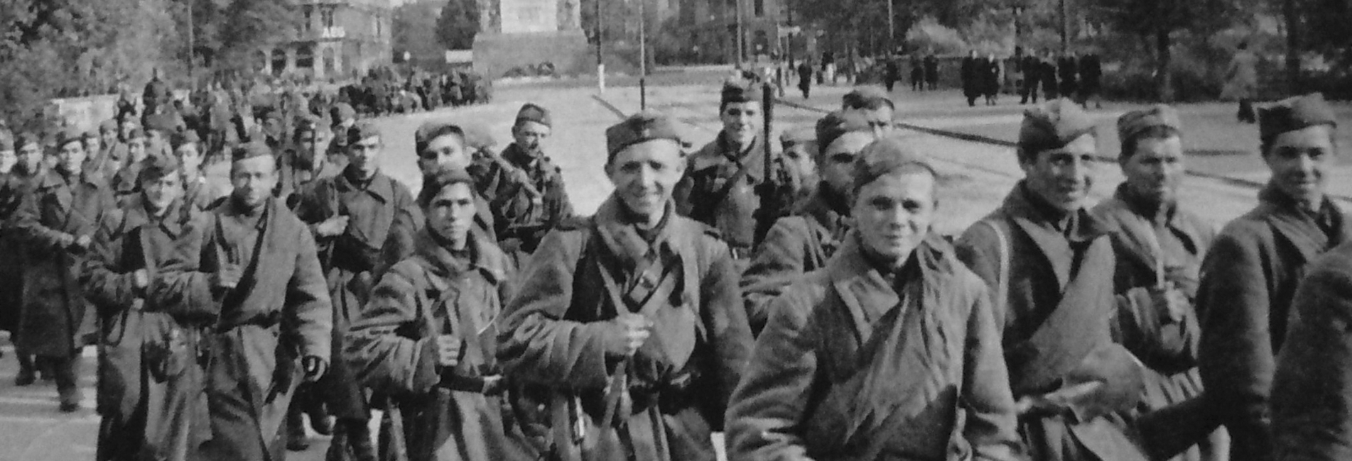 THE EASTERN FRONT: 1942-1943 - World War 2 Snapshots